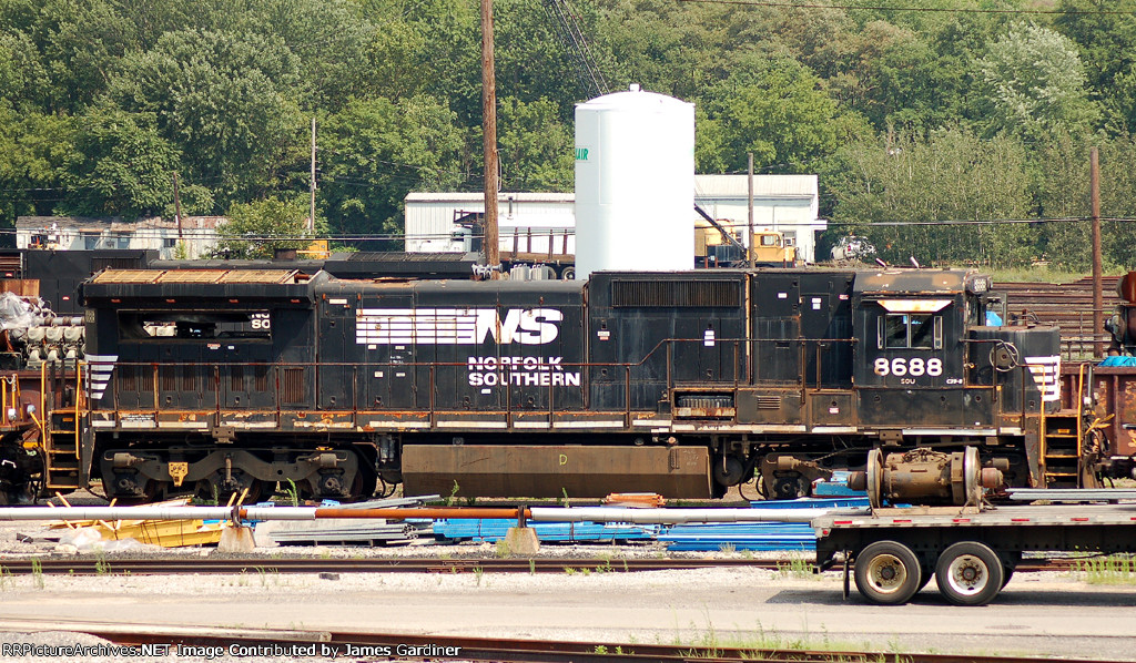 NS 8688 at Juniata